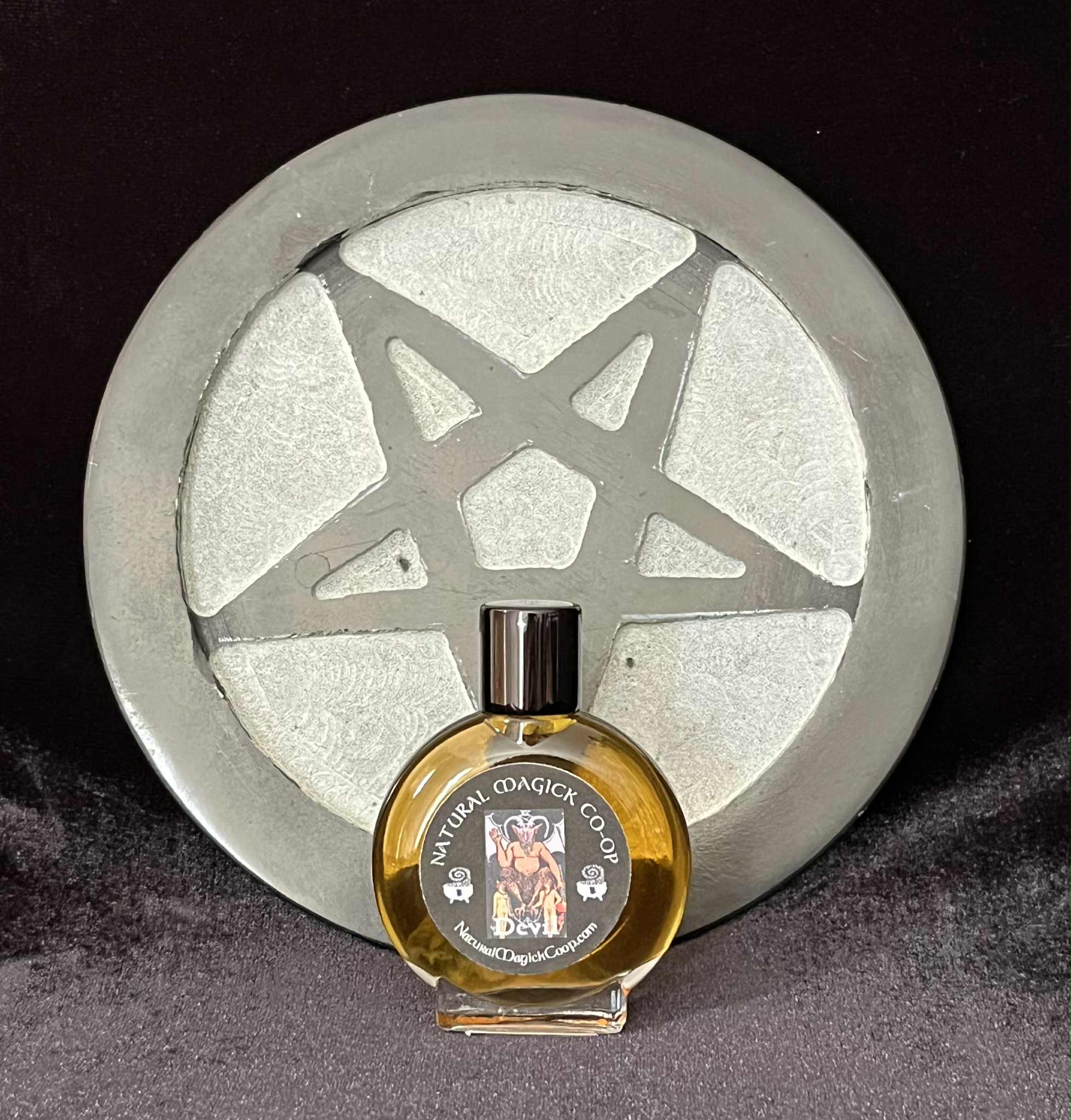 The Devil oil – Natural Magick Co-op